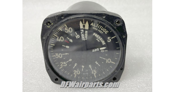 B26395-10-001, 1680-01-479-6032, Aircraft Dual Altimeter / Differential ...