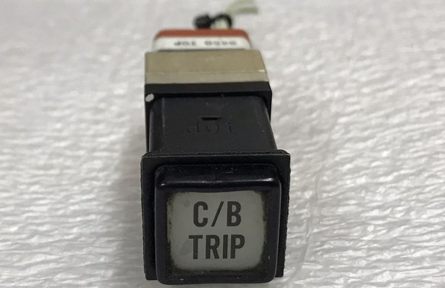 631281-003, 981 712/008, Aircraft Annunciator Lighted Pushbutton Switch ...