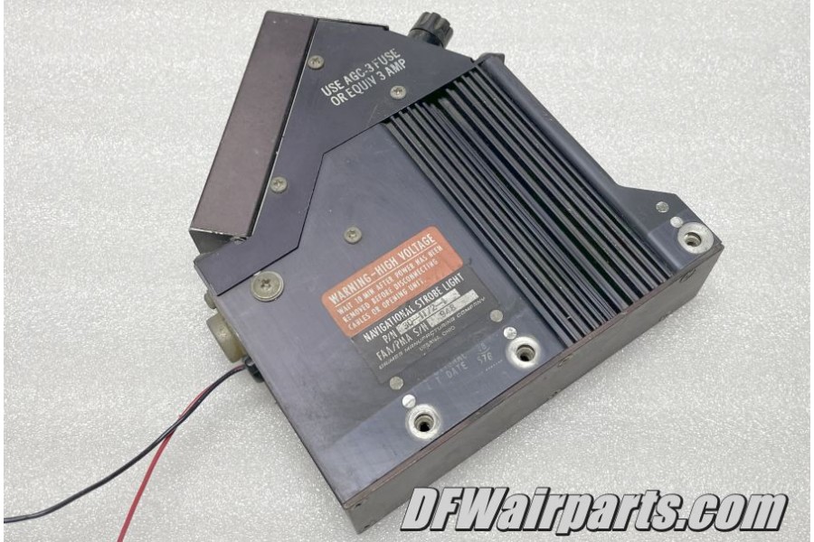 30-1172-1,, Cessna Aircraft / Grimes Strobe Light Assembly - 24124