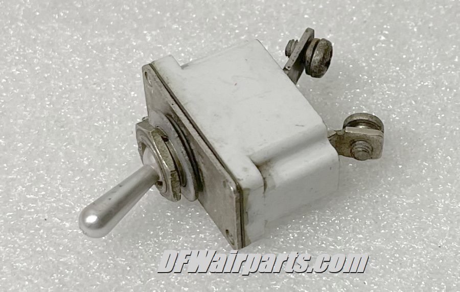 MS24509-5, D7270-5-5, Klixon 5A Aircraft Toggle Circuit Breaker - 23119