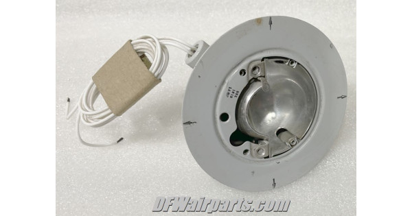 Boeing E-3 Sentry AWACS Aircraft Cabin Emergency Light, 30-0432-1 - 22645