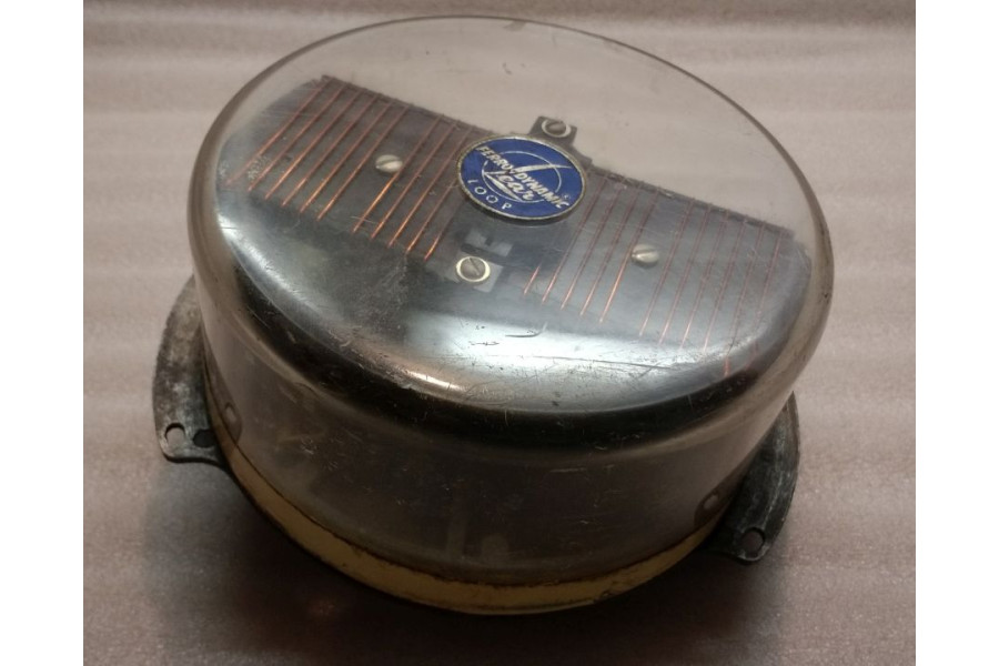 2320C, 700939-03, Vintage Aircraft Lear ADF Loop Antenna