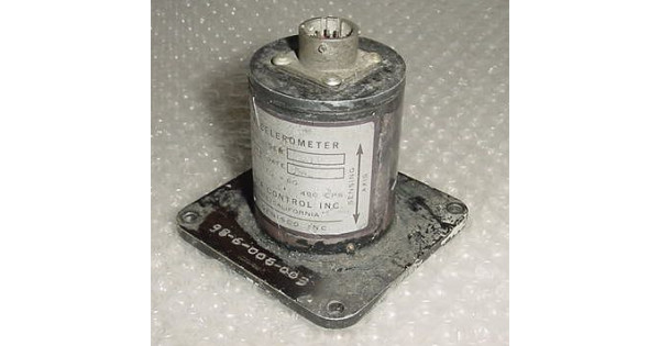 Aircraft Accelerometer. Model 101011.