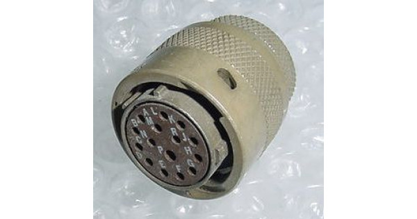 New Burndy Aircraft Cannon Plug Connector. P/N MS3126E14-15SX.