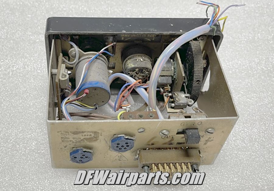 Cessna Aircraft Navomatic 400 Autopilot Control Panel - 23422